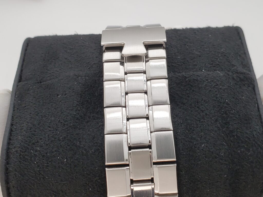 Vacheron Constantin Overseas 42040 Jumbo Military Black Dial 1st GEN ...